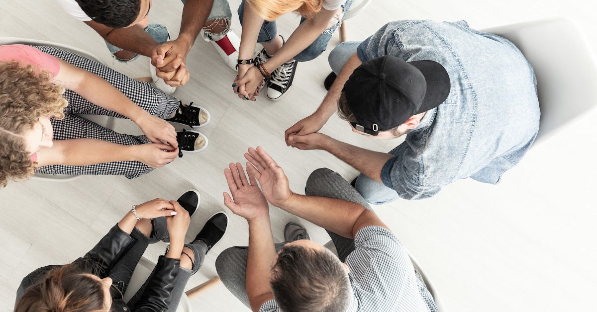 Living by God's Laws: The Ten Commandments (Exodus 20:1-17) Youth Group ...